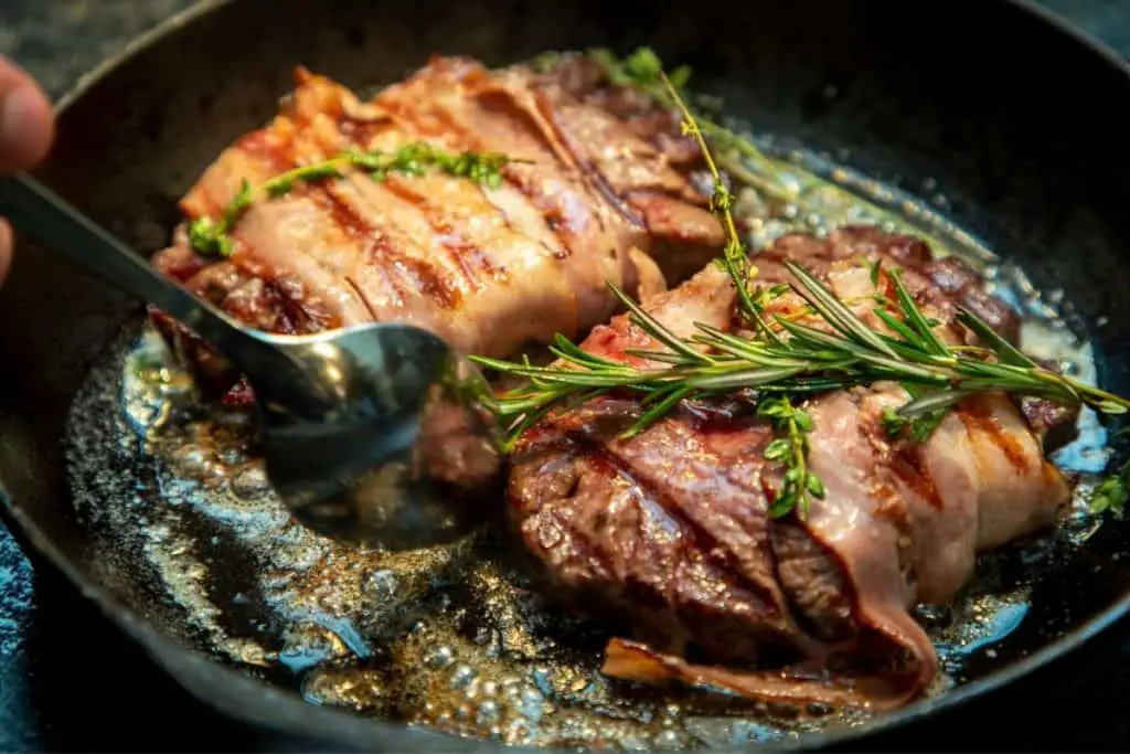 What You Should Serve With Venison Steaks – topfoodinfo.com