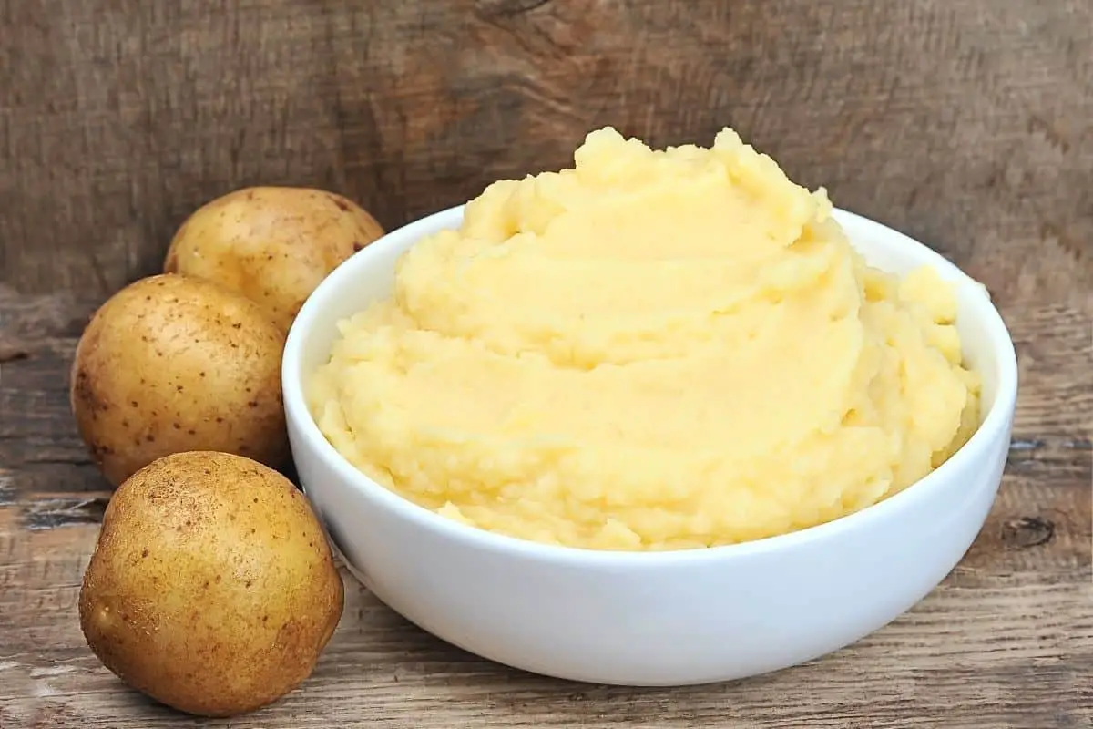 This Is How You Get Lumps Out Of Mashed Potatoes – topfoodinfo.com